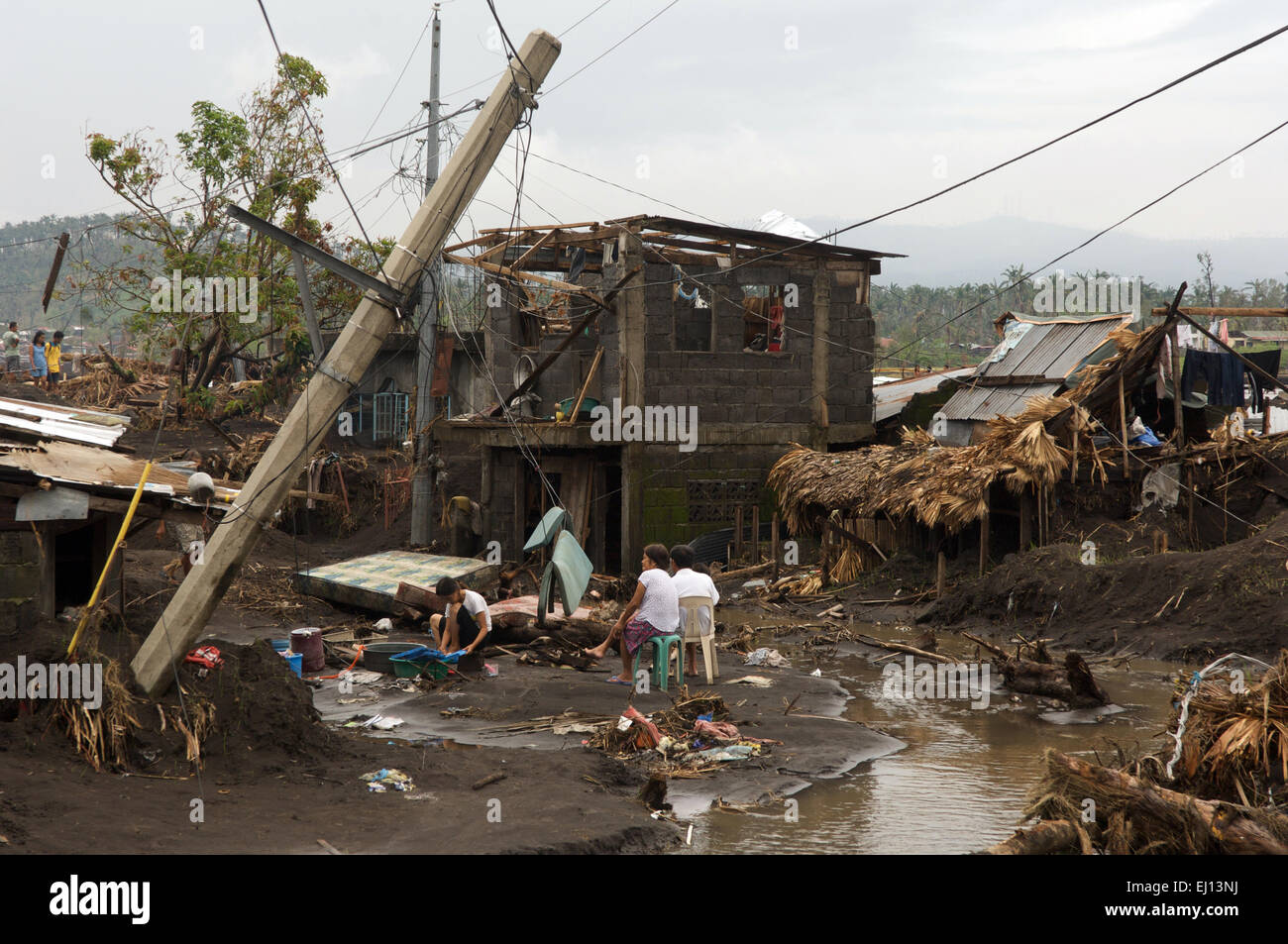 Super Typhoon Durian caused huge volcanic ash mudslides from Mayon ...