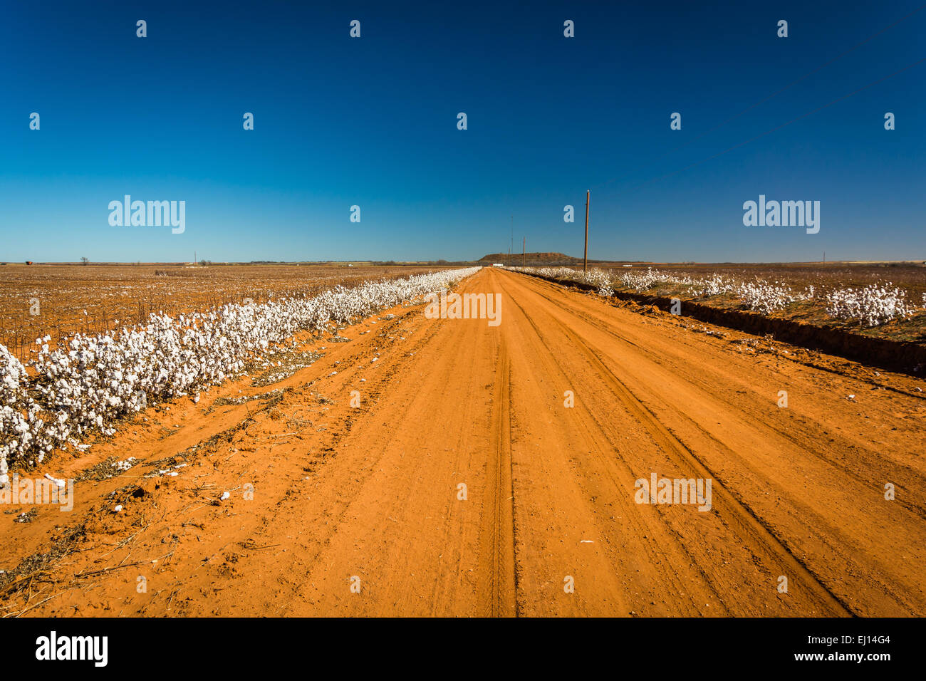 A dirt road near Memphis, Texas Stock Photo - Alamy
