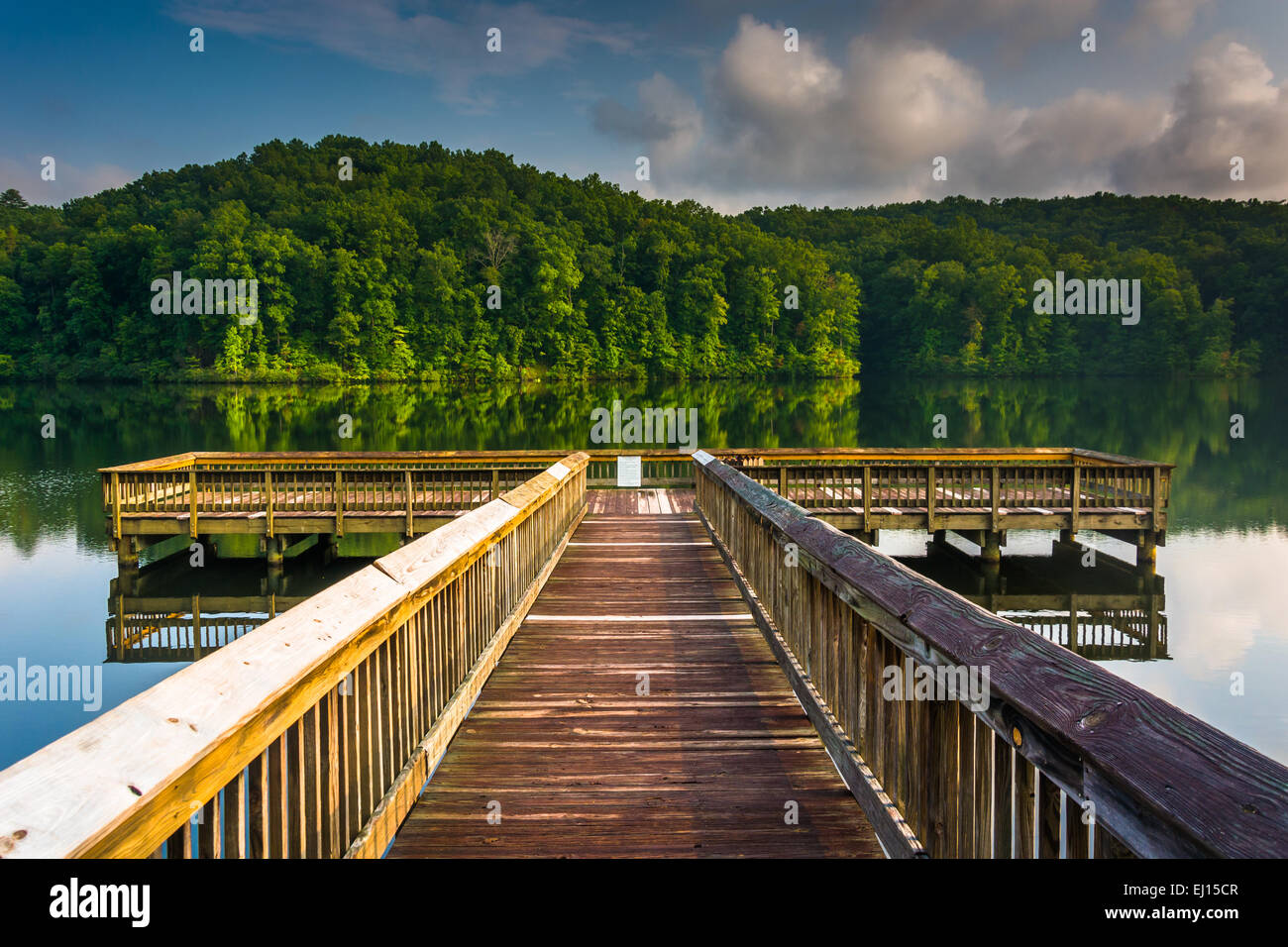 Small pier at Lake Oolenoy, Table Rock State Park, South Carolina Stock ...