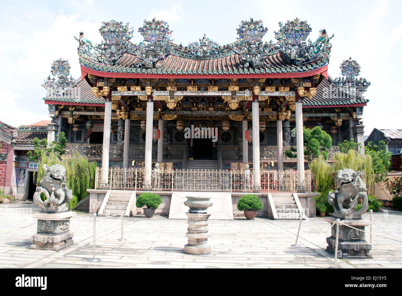 Clan khoo kongsi hi-res stock photography and images - Alamy