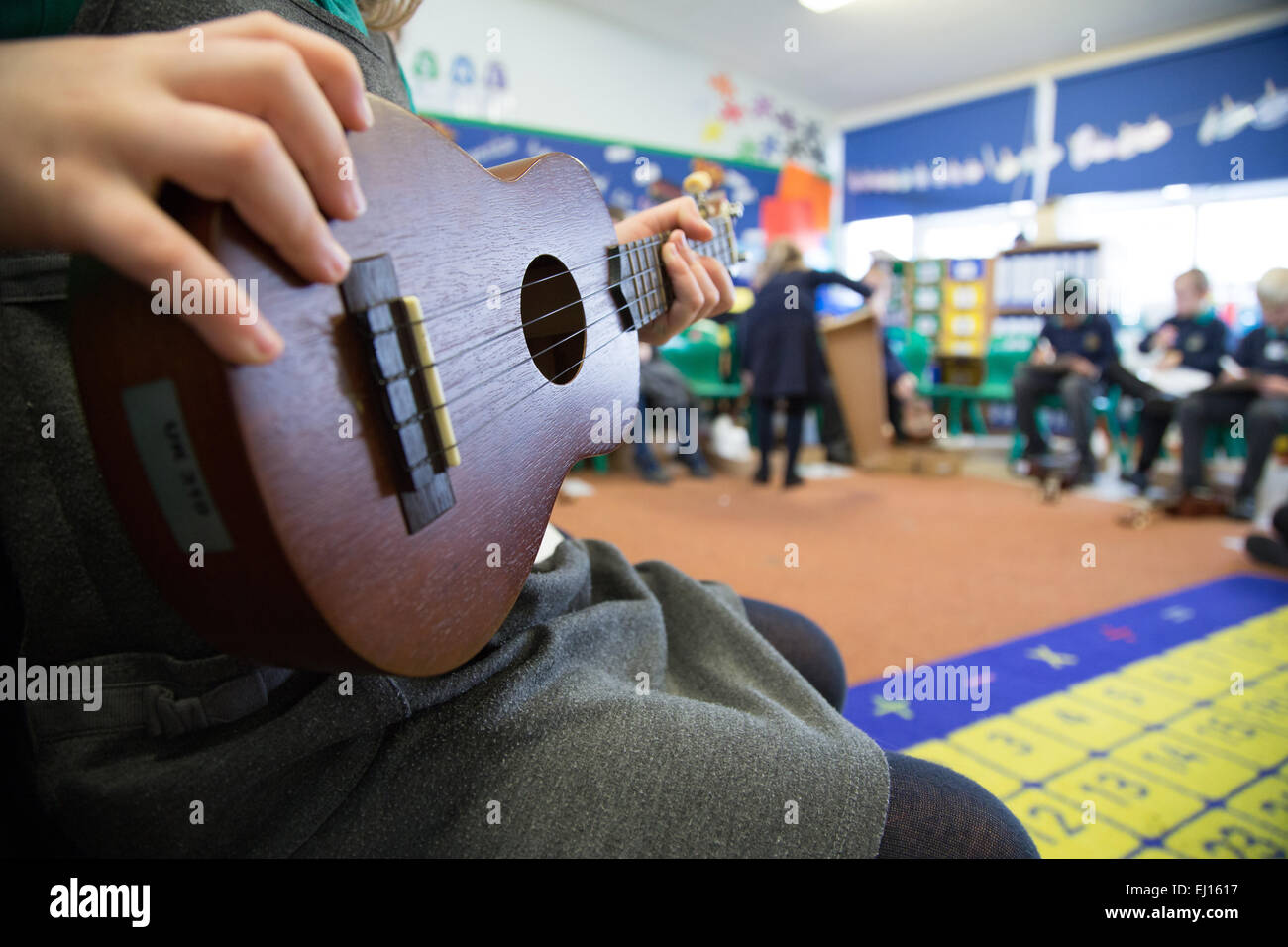 School classroom infants hi-res stock photography and images - Alamy