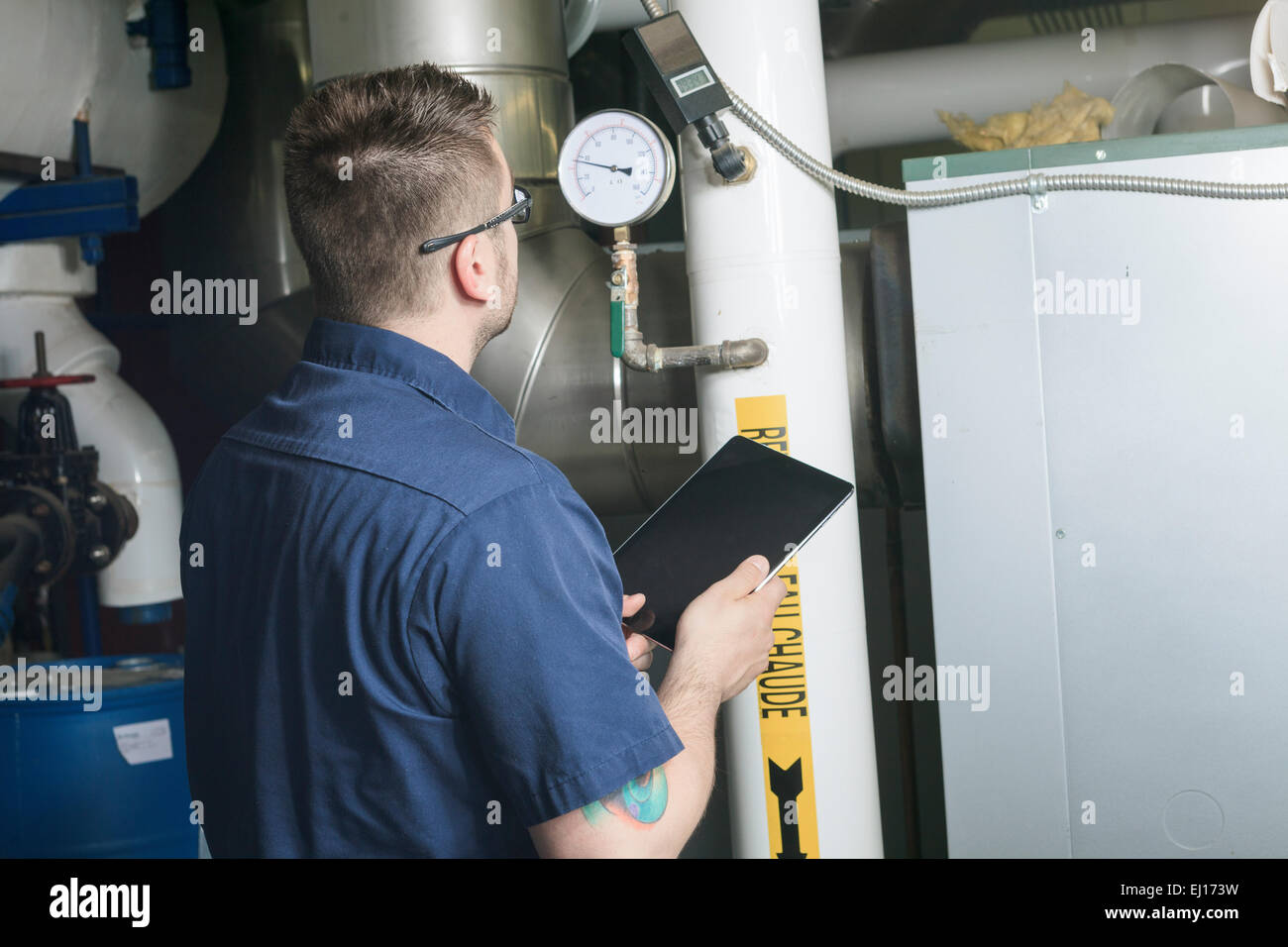 Man boiler repairing hi-res stock photography and images - Alamy