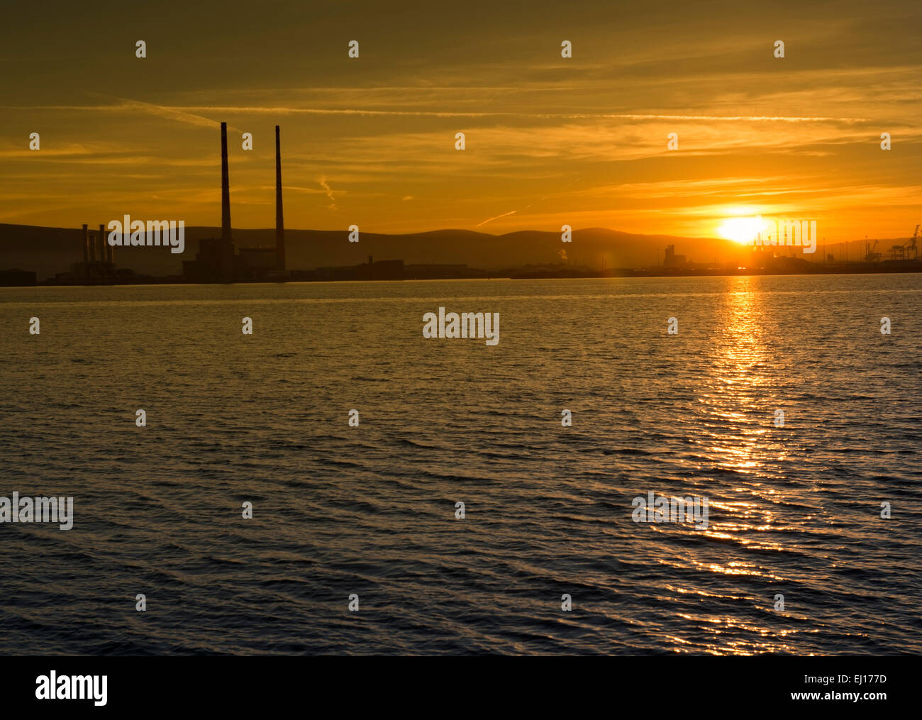 Poolbeg towers hi-res stock photography and images - Alamy