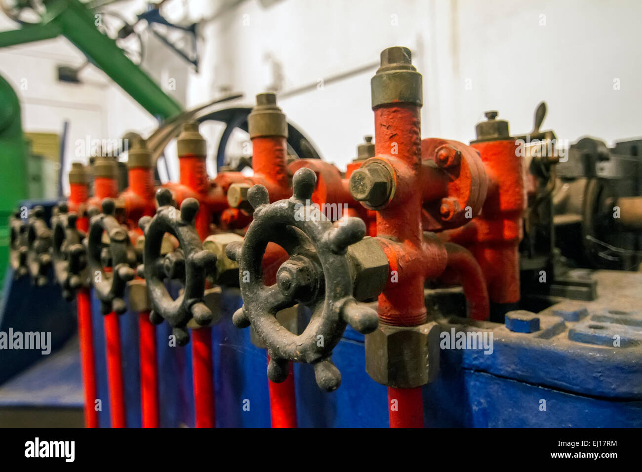 Olive oil factory hi-res stock photography and images - Alamy