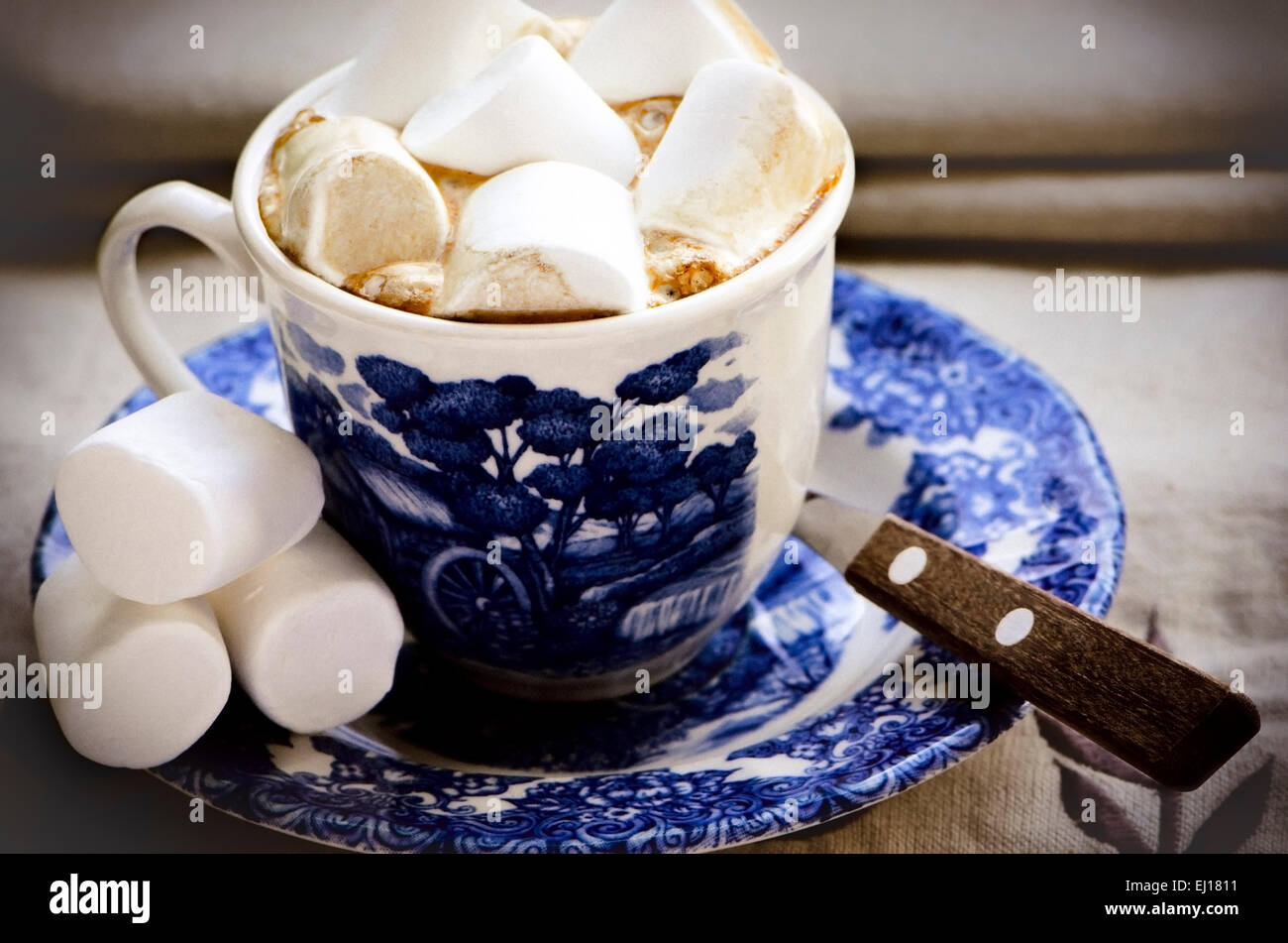 Coffee and marshmallows Stock Photo - Alamy