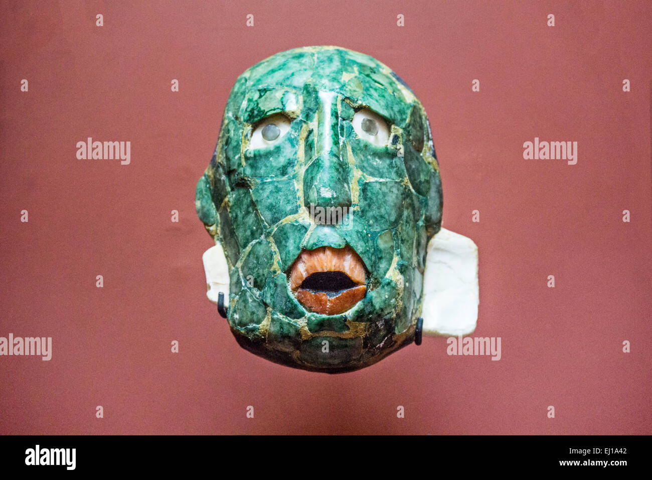 Mayan mask jade hi-res stock photography and images - Alamy