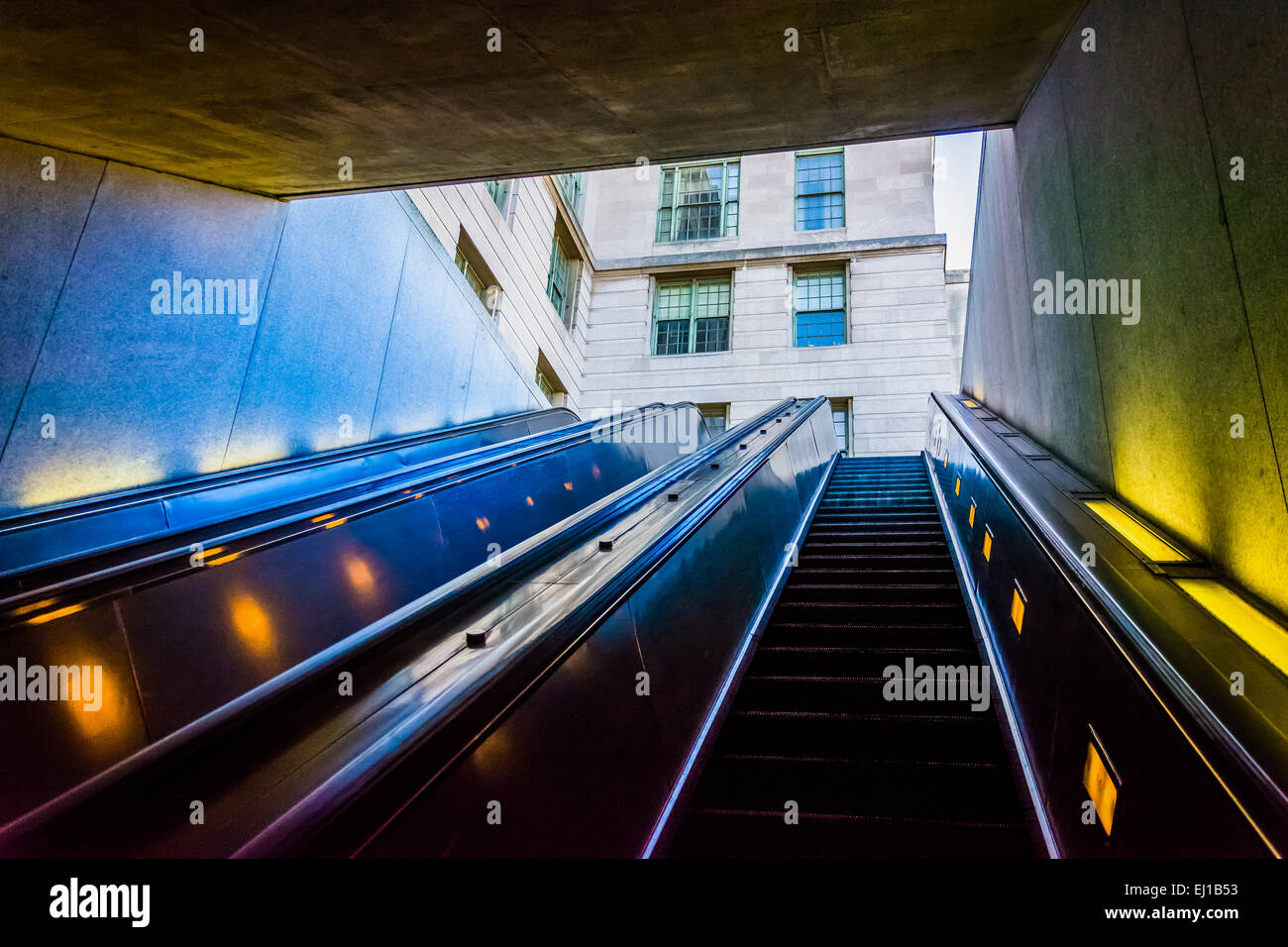 Escalators in the Smithsonian Metro Station, Washington, DC Stock Photo ...