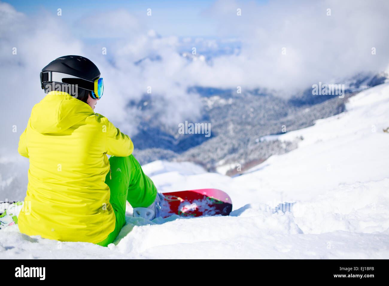Kid snowboard hi-res stock photography and images - Alamy