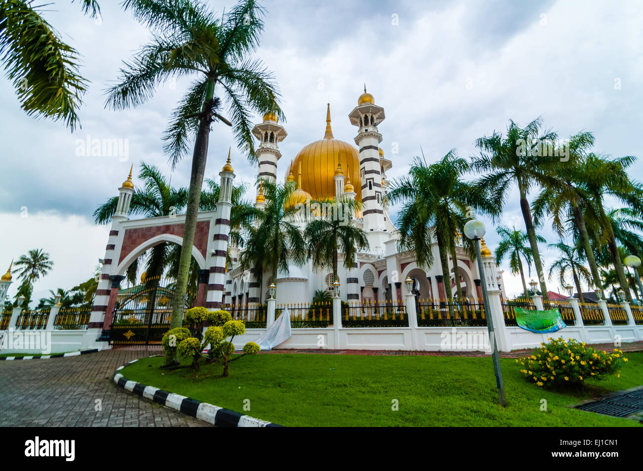 Ubudiah mosque kuala kangsar perak hi-res stock photography and images ...