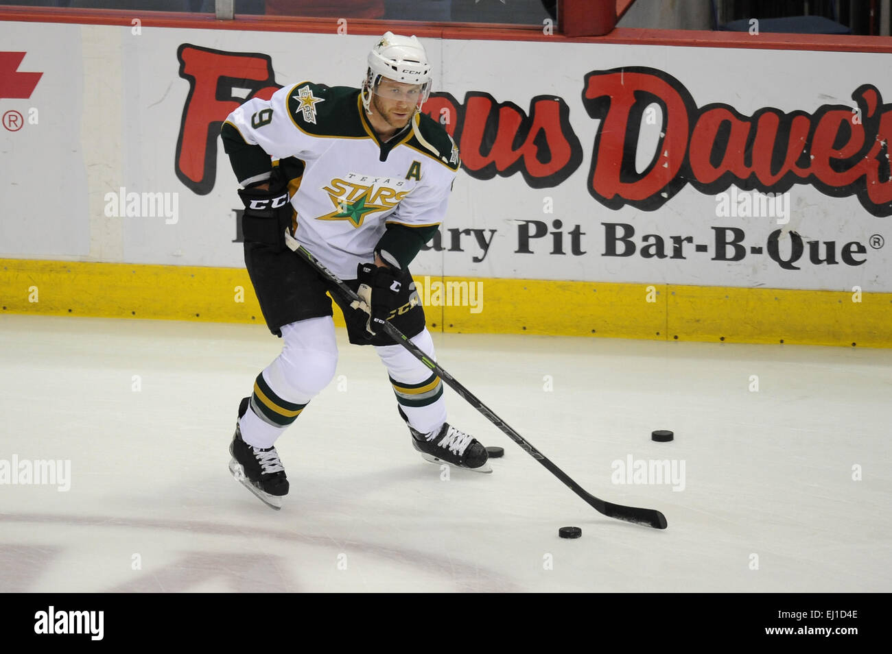 Rosemont, IL, USA. 19th Mar, 2015. Texas Stars' Derek Meech (9 ...