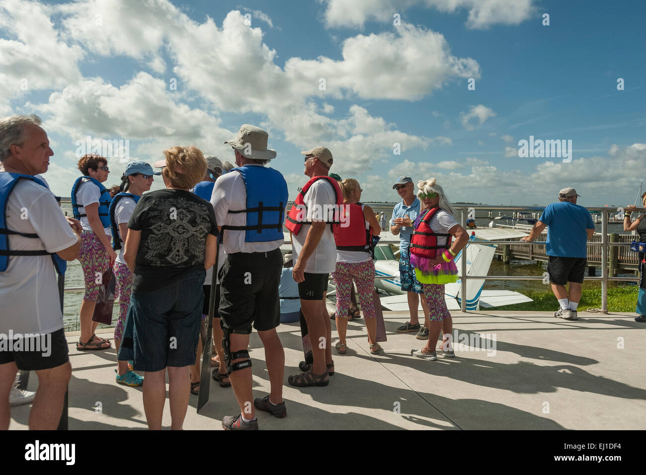 Wearing safety vest vests hi-res stock photography and images - Alamy