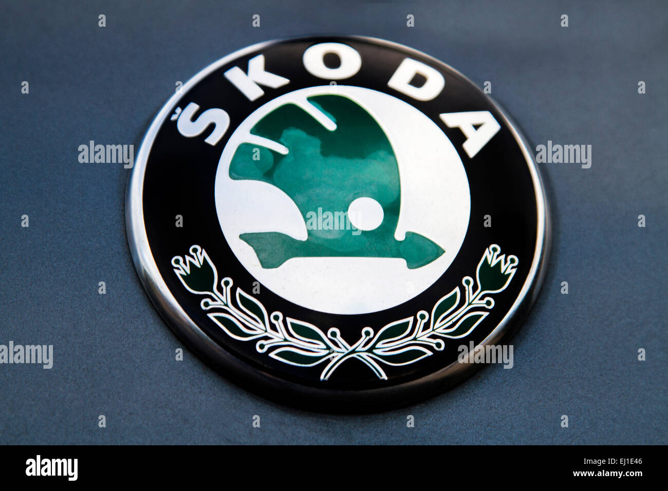 Skoda logo hi-res stock photography and images - Alamy
