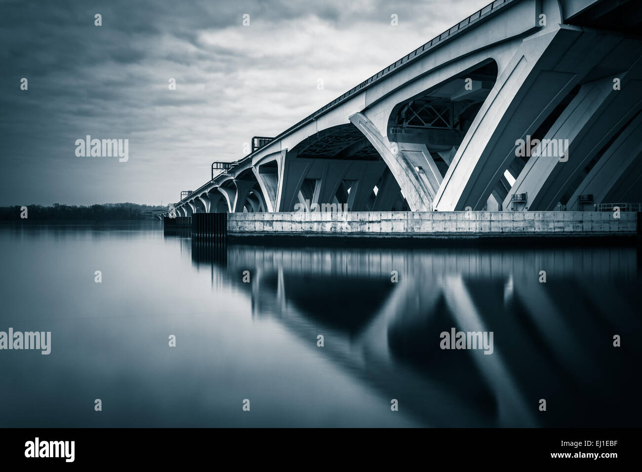 Woodrow wilson bridge hi-res stock photography and images - Alamy
