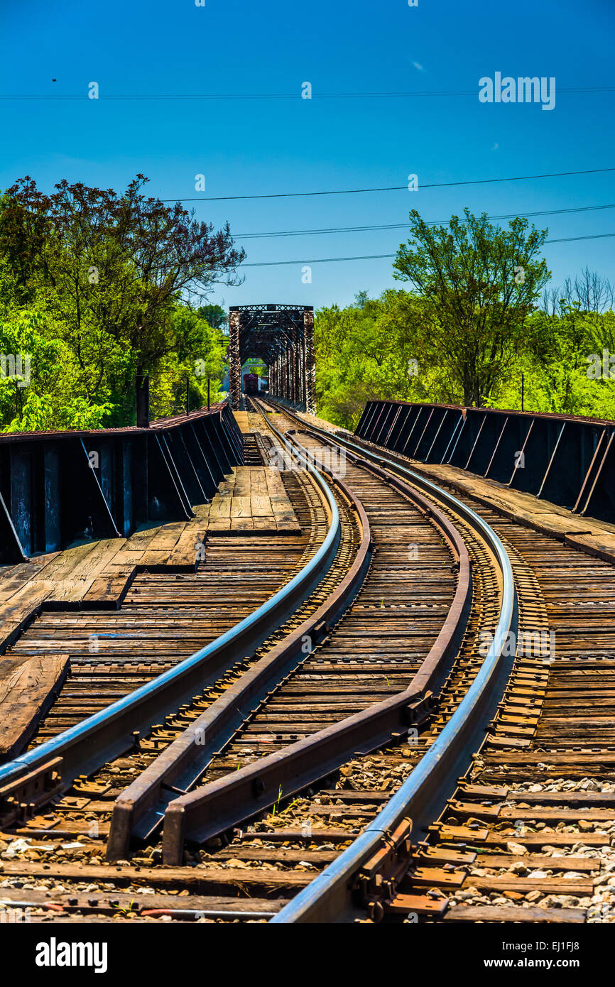 Railroad tracks in Richmond, Virginia Stock Photo - Alamy