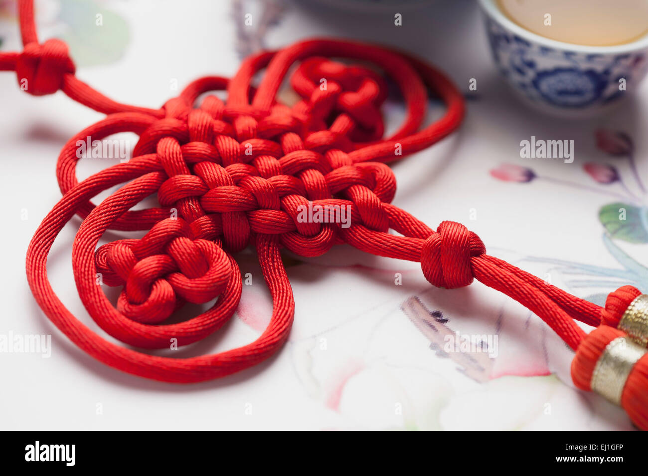 Knotting patterns hi-res stock photography and images - Alamy