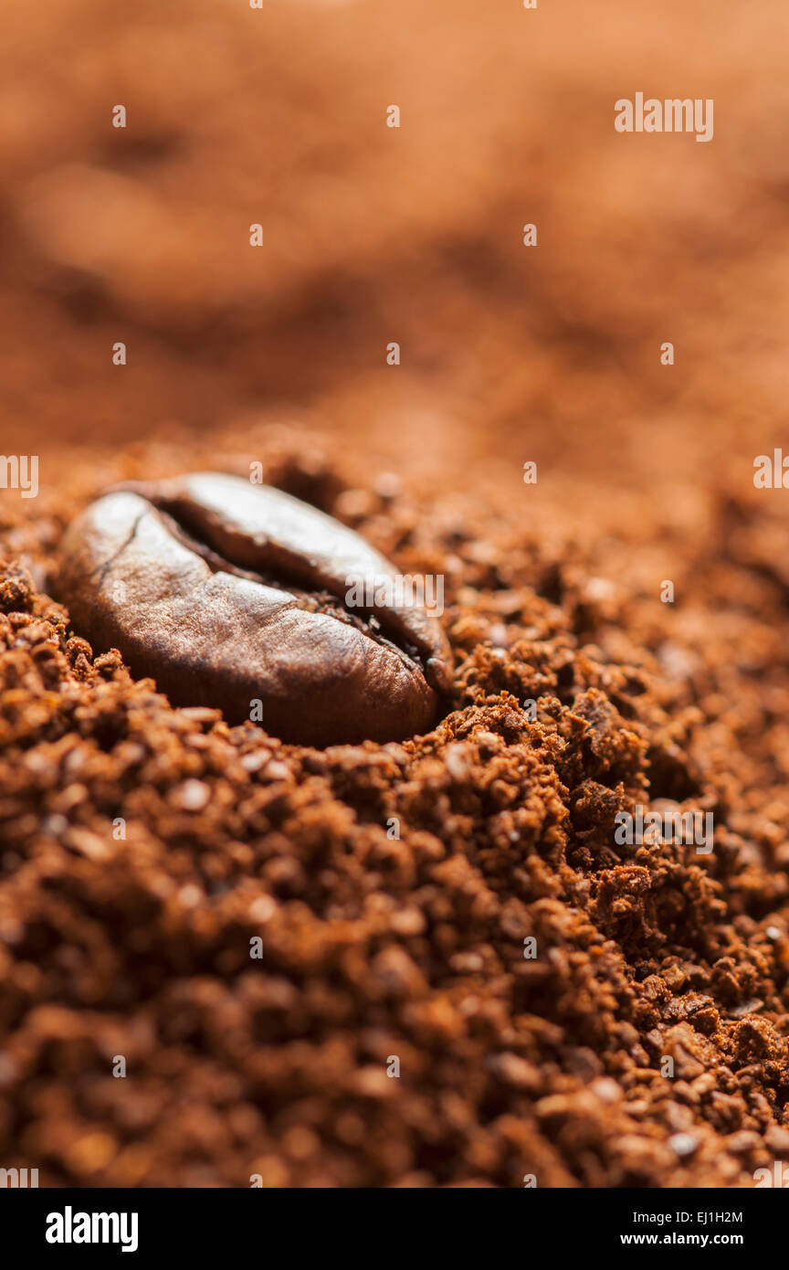 Ground Coffee, Coffee Bean Stock Photo - Alamy