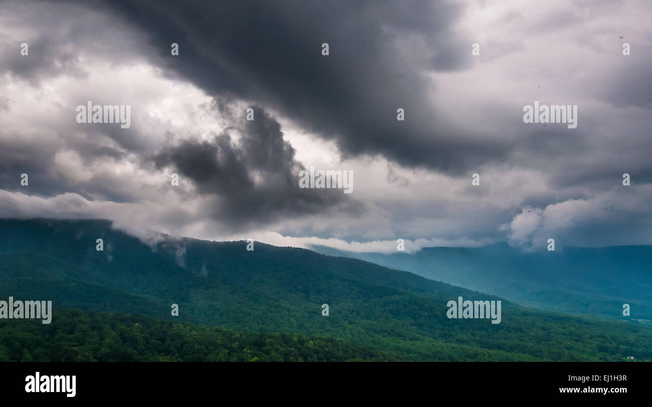 Spring storm clouds over the Blue Ridge Mountains, seen from Skyline ...