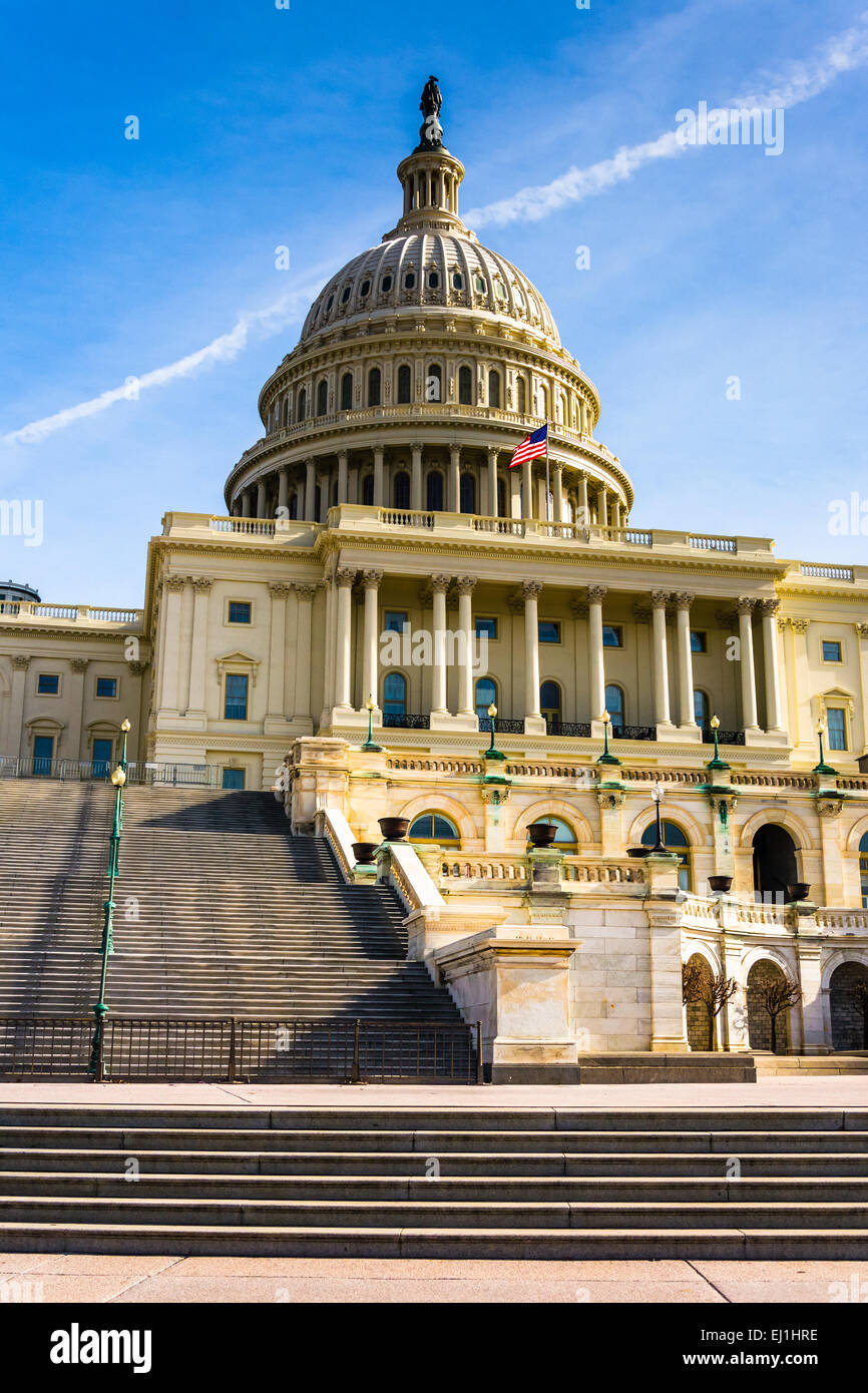 Steps in front capitol building hi-res stock photography and images - Alamy