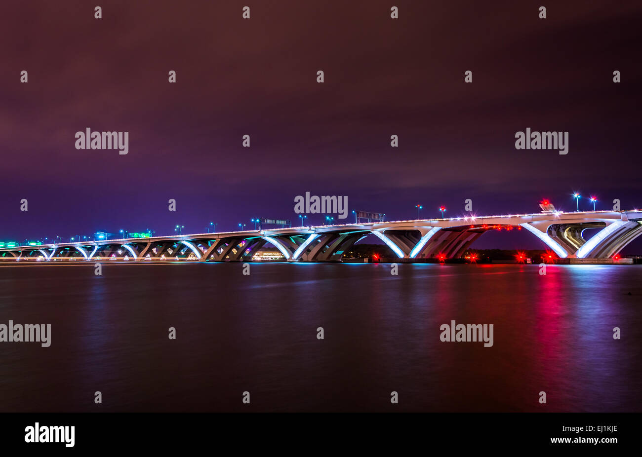 Woodrow wilson bridge hi-res stock photography and images - Alamy