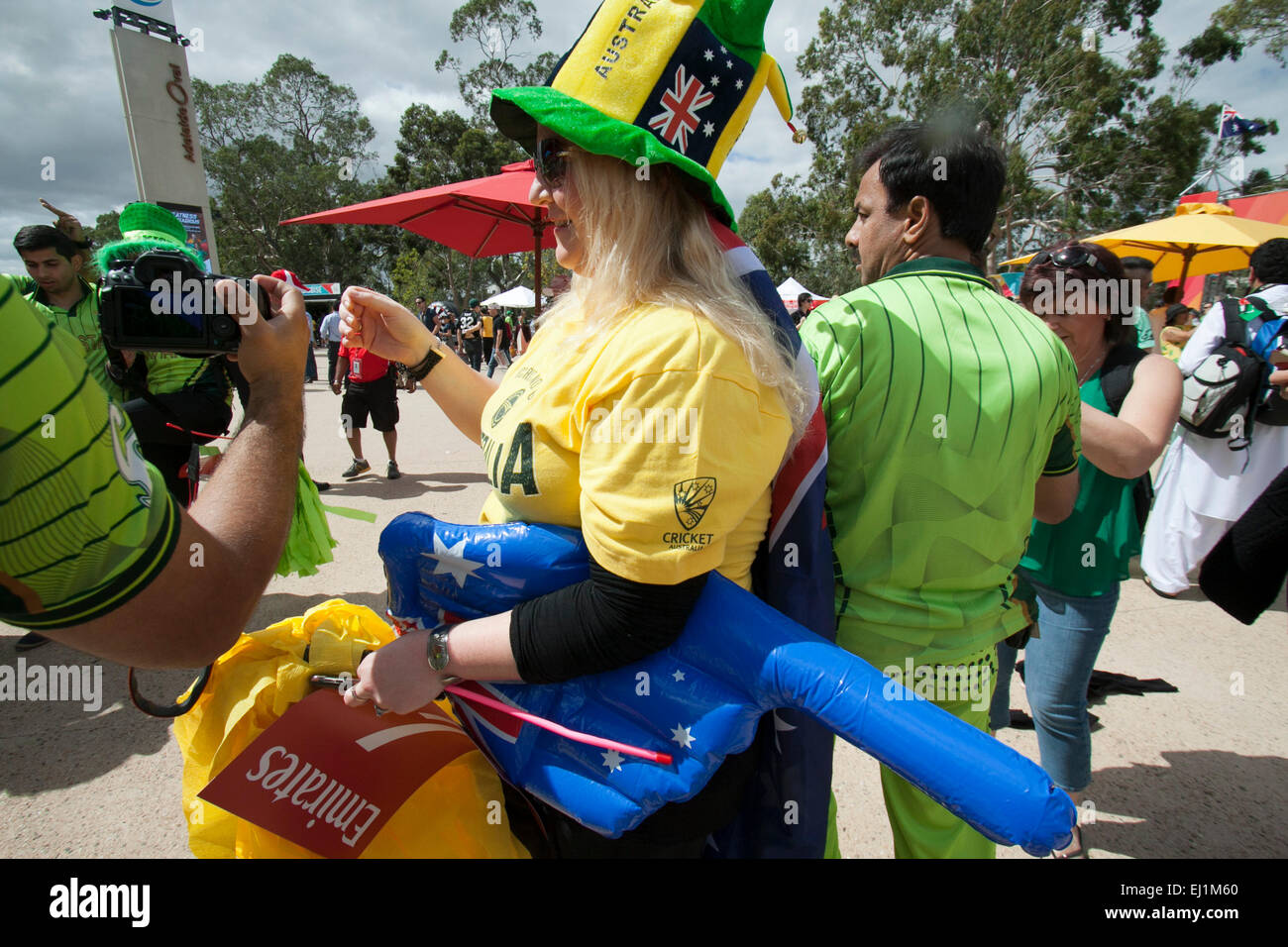 Adelaide Australia. 20th March 2015. Fans in colorful and happy mood ...
