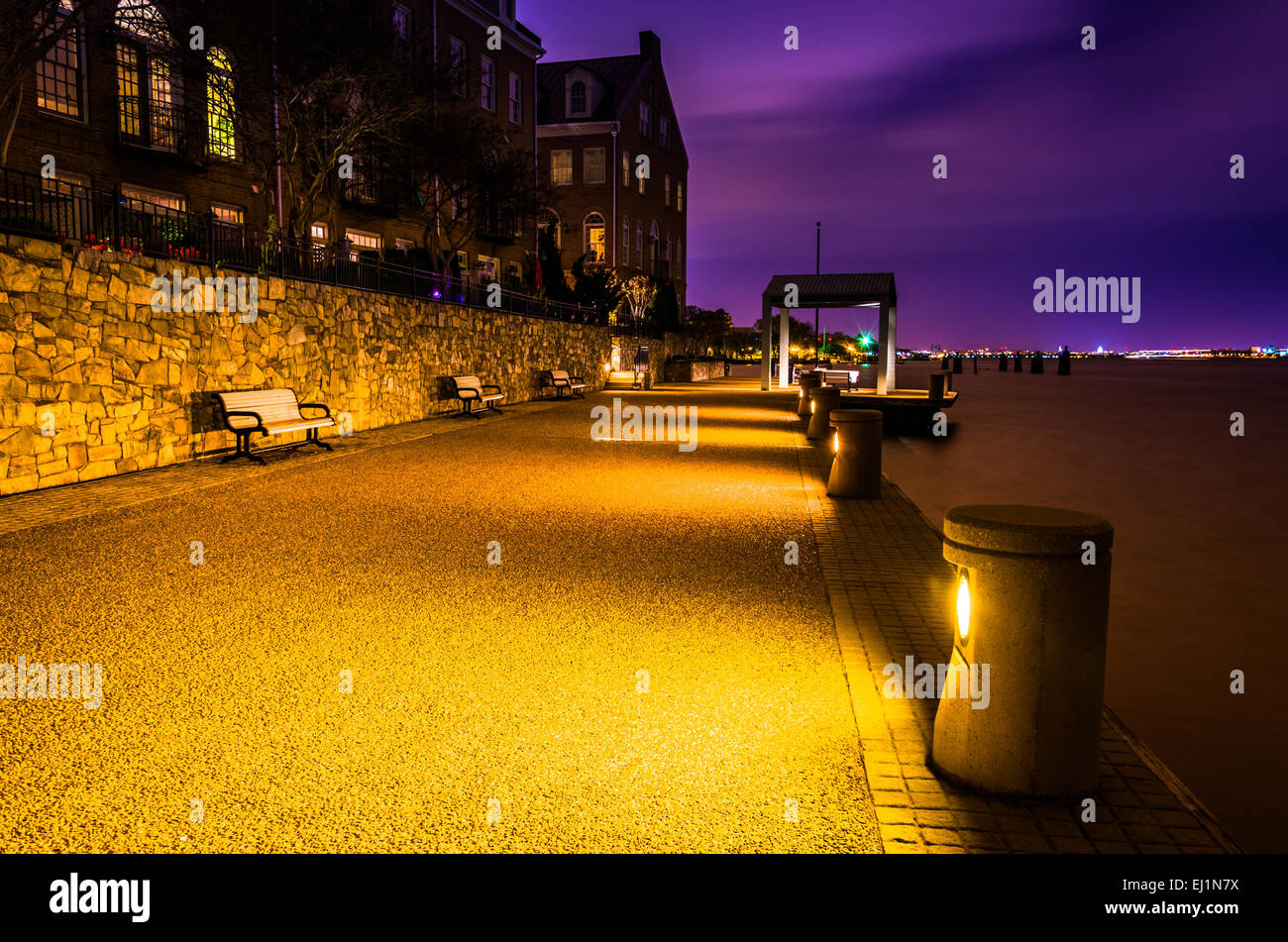 The waterfront at night in Alexandria, Virginia Stock Photo - Alamy