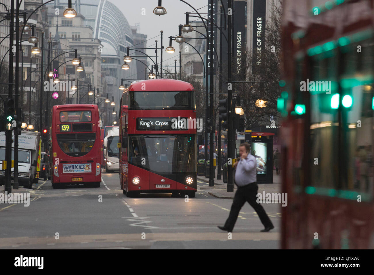 London solar eclipse hi-res stock photography and images - Alamy