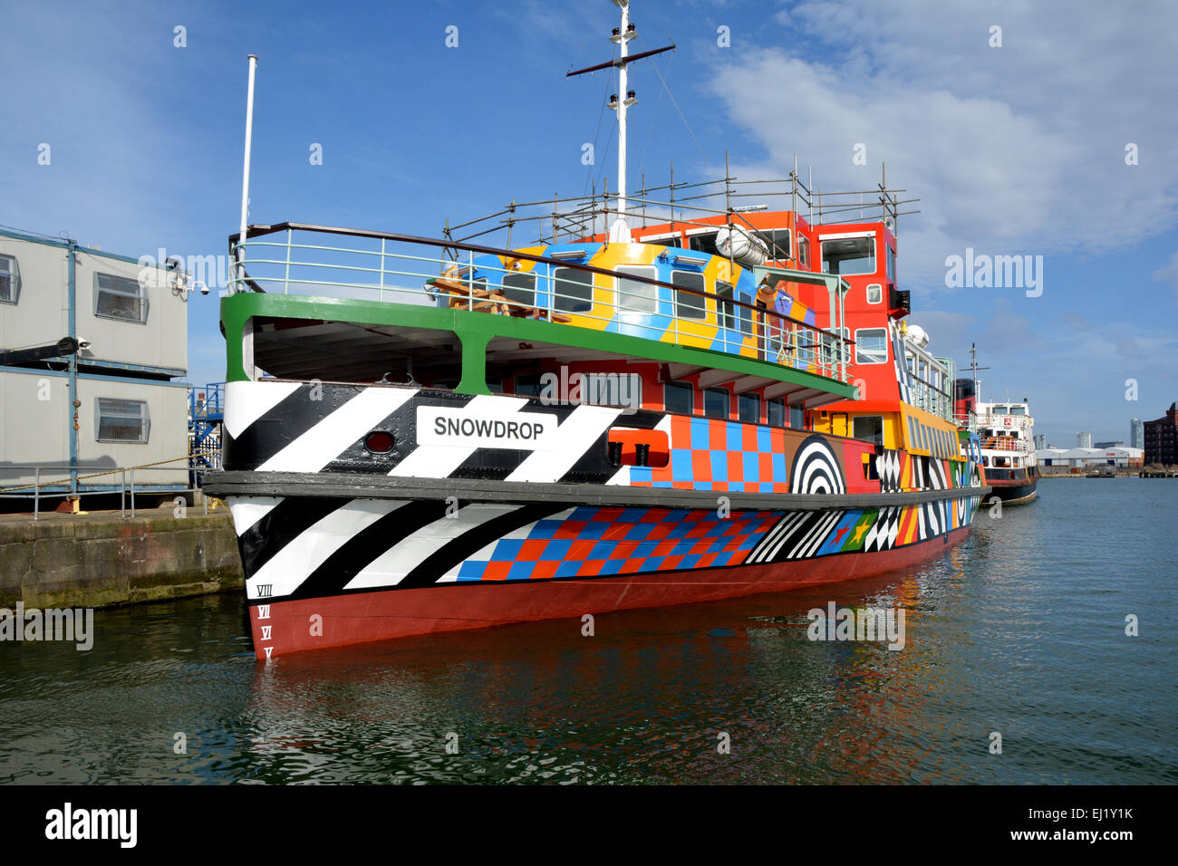 Mersey Ferry Snowdrop Canal Stock Photos & Mersey Ferry Snowdrop Canal ...