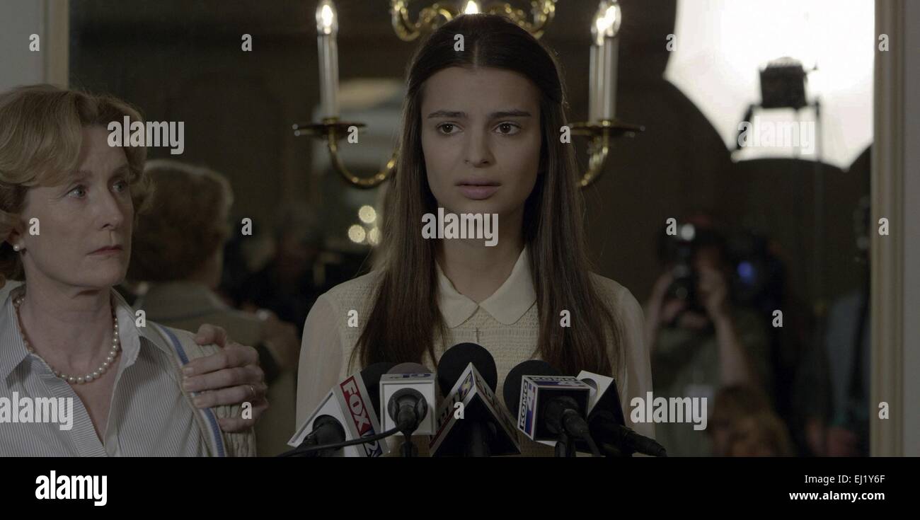 Gone Girl Year : 2014 USA Director : David Fincher Lisa Banes, Emily ...