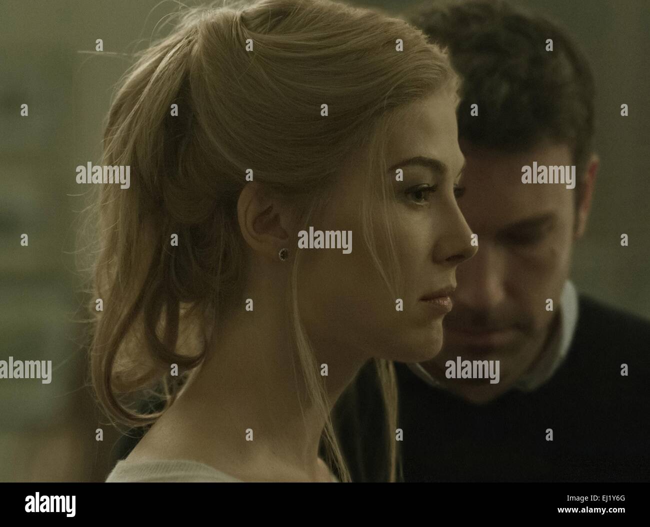 Gone Girl Year : 2014 USA Director : David Fincher Rosamund Pike, Ben ...