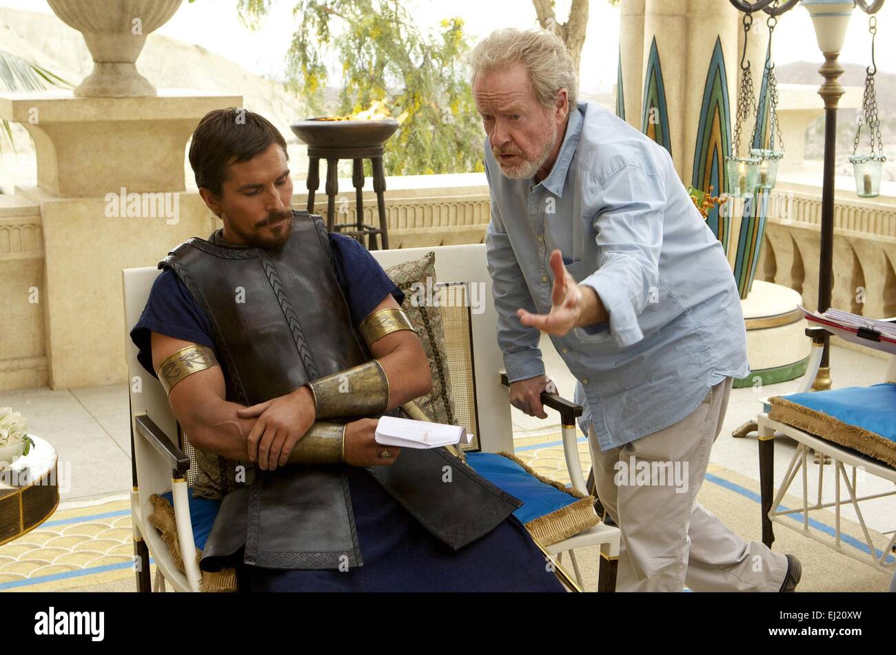 Christian bale shooting picture hi-res stock photography and images - Alamy