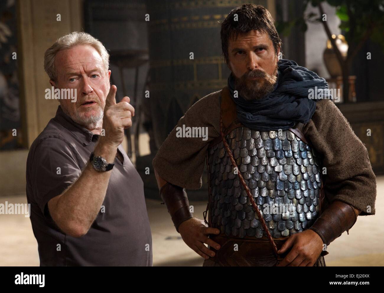 Christian bale shooting picture hi-res stock photography and images - Alamy