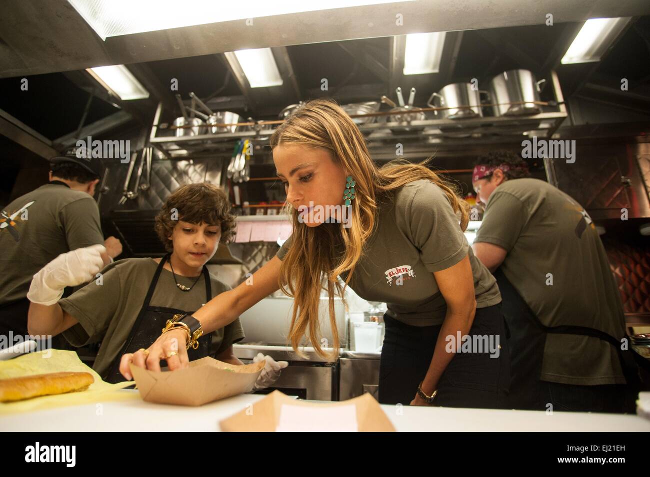 #Chef Year : 2014 USA Director : Jon Favreau Emjay Anthony, SofÃ­a ...