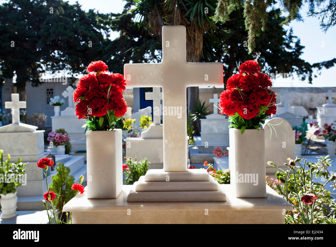 Greek Cemetery in Naoussa in Paros, Greece Stock Photo - Alamy