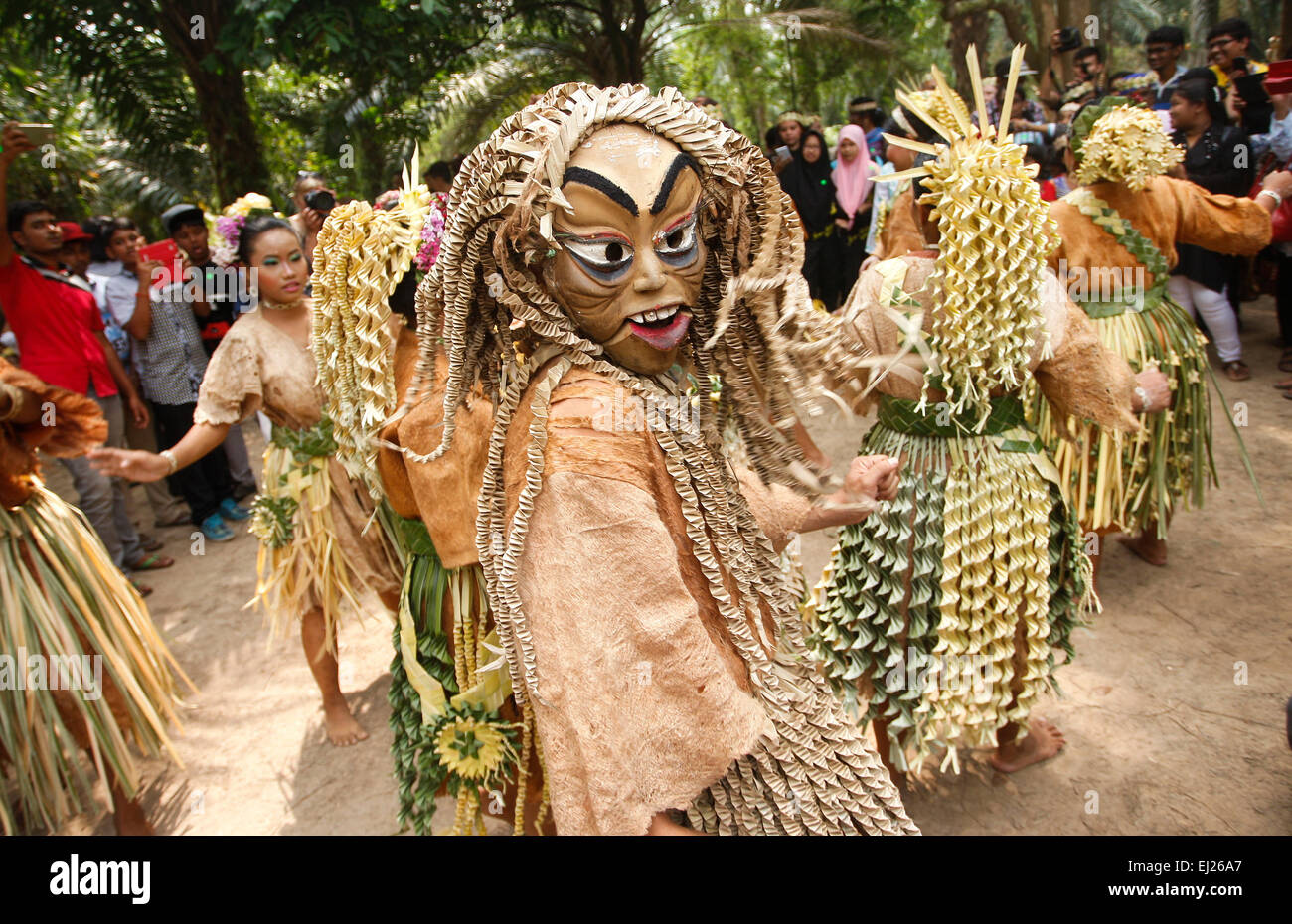 Mah meri hi-res stock photography and images - Alamy