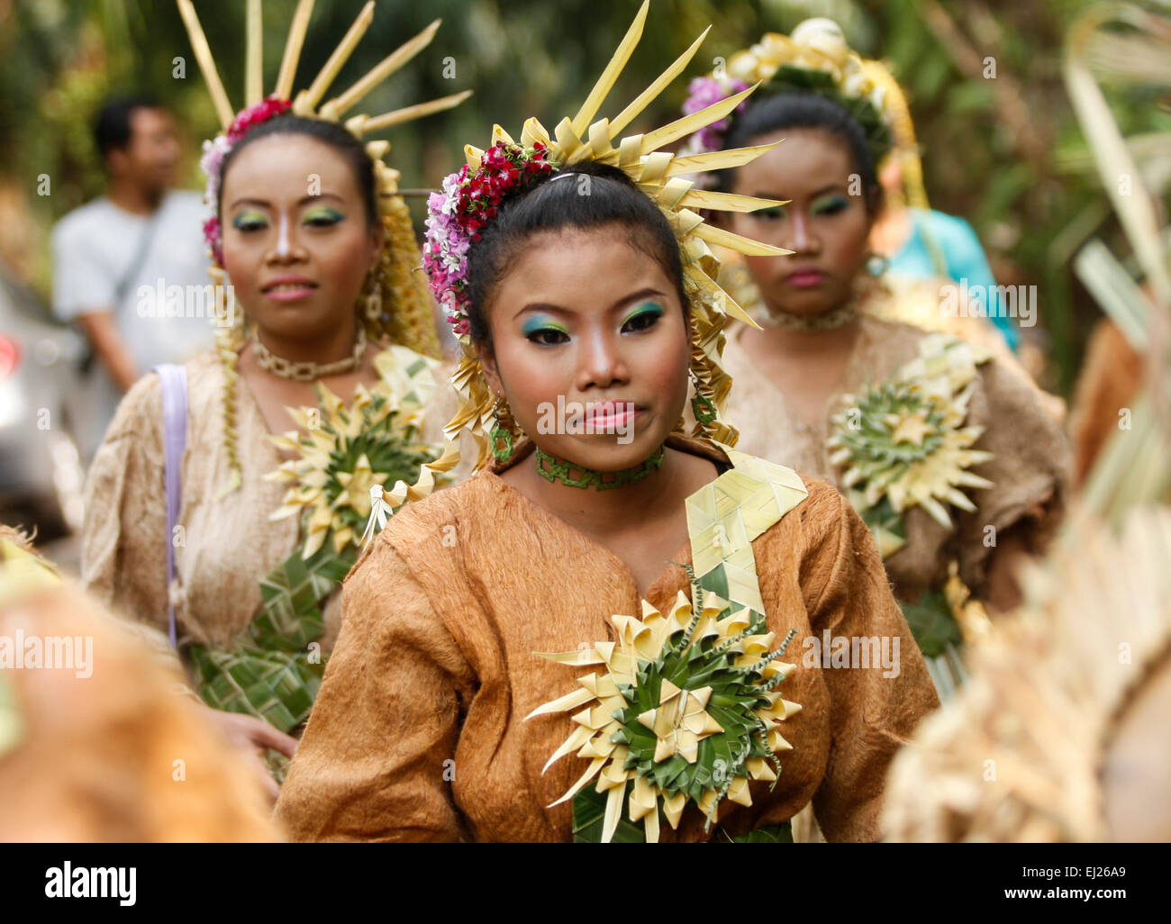 Banting, Malaysia. 20th Mar, 2015. Malaysian women from the Indigenous ...