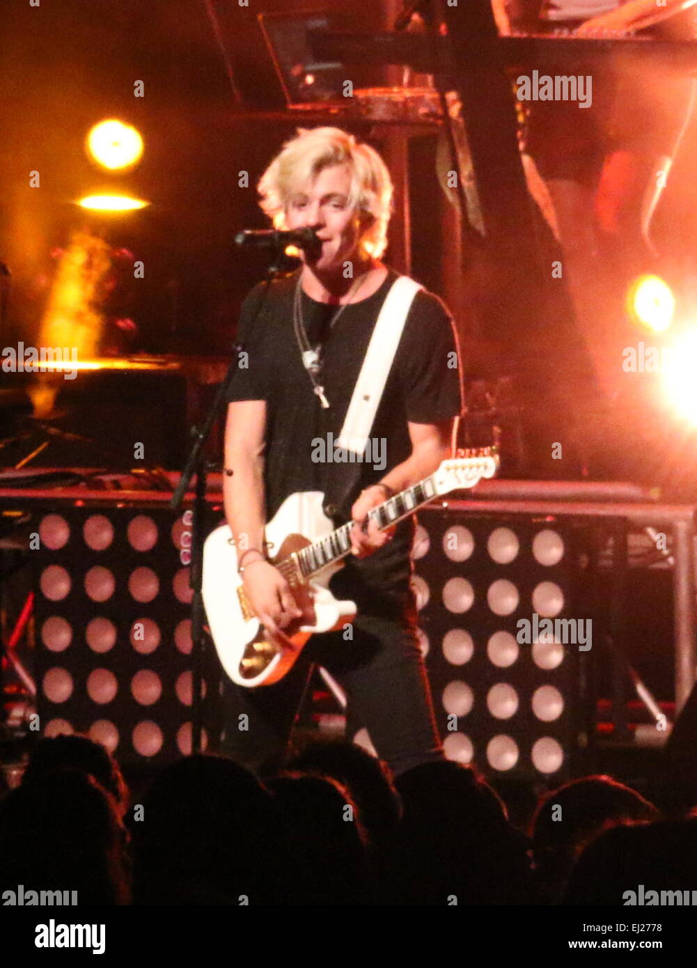 Ross lynch hi-res stock photography and images - Alamy