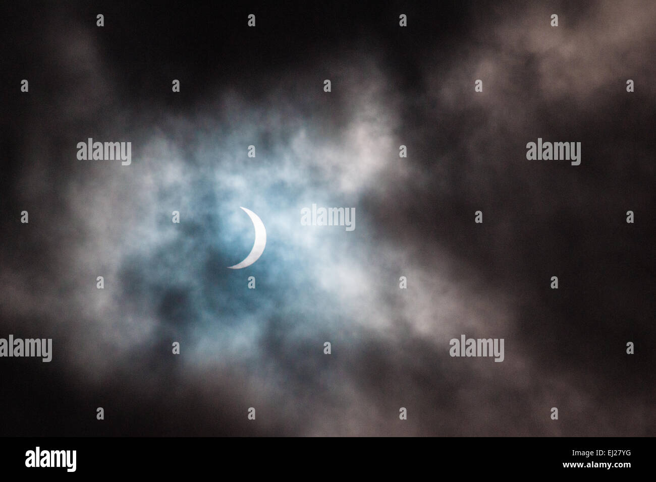 Dim eclipse hi-res stock photography and images - Alamy