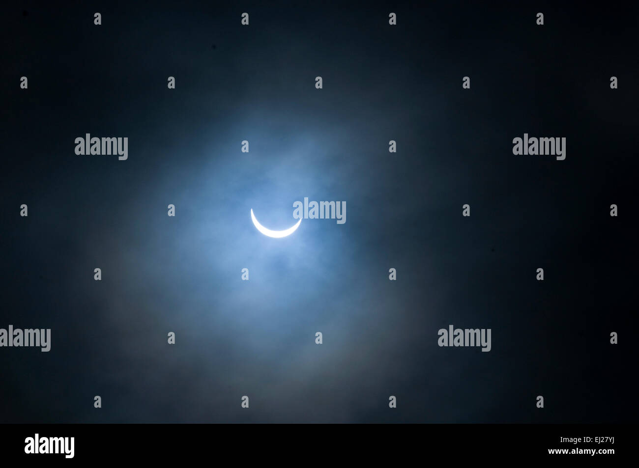 Uk solar eclipse hi-res stock photography and images - Alamy