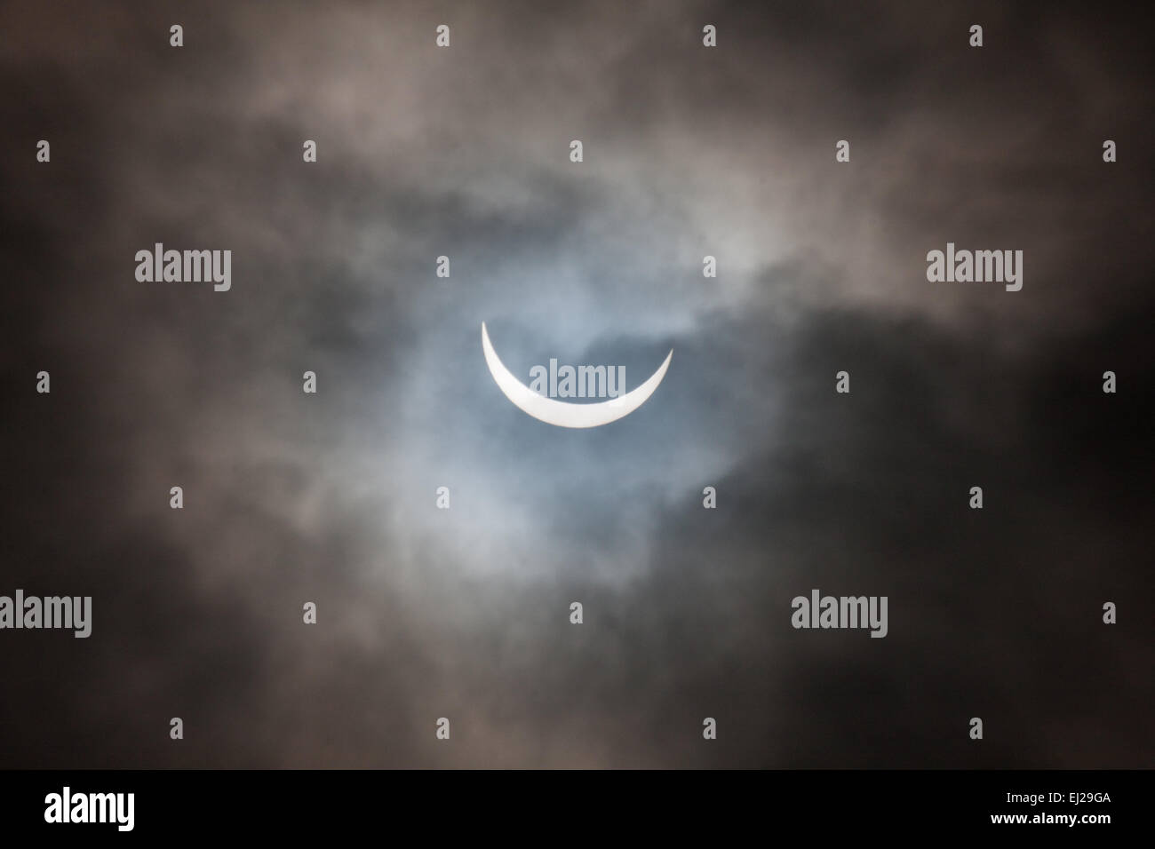 Eclipse of the crescent moon hi-res stock photography and images - Alamy