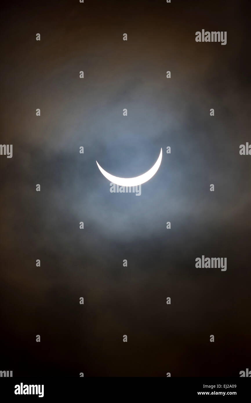 Cotswolds, UK. 20th Mar, 2015. 09.30 Solar eclipse - partial eclipse of ...