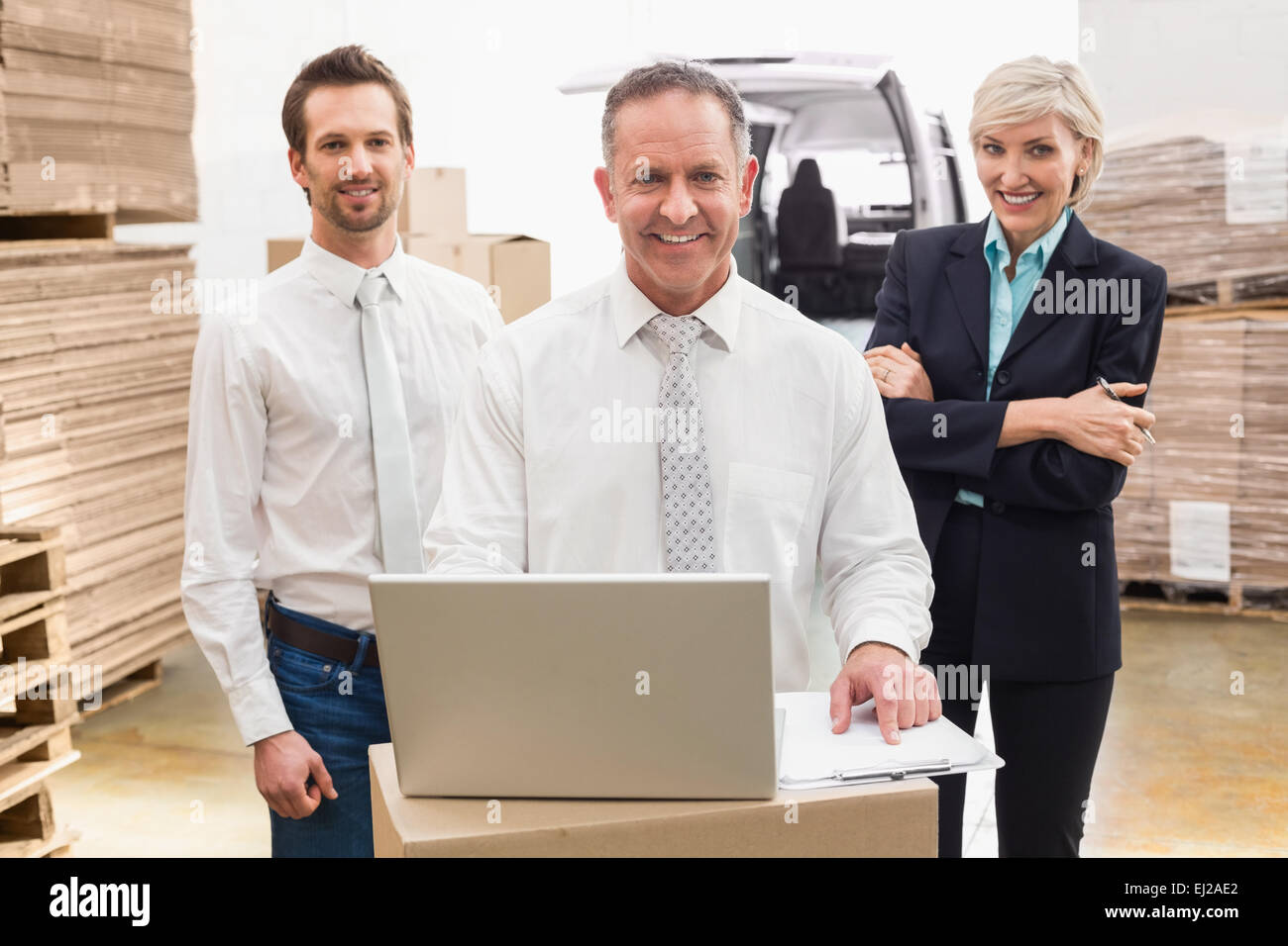 Co working team hi-res stock photography and images - Alamy
