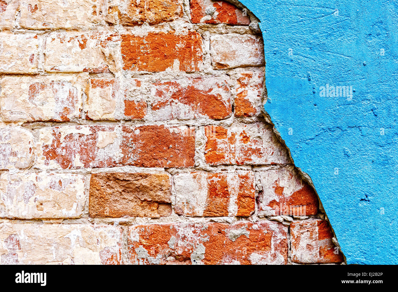 Old red bricks hi-res stock photography and images - Alamy