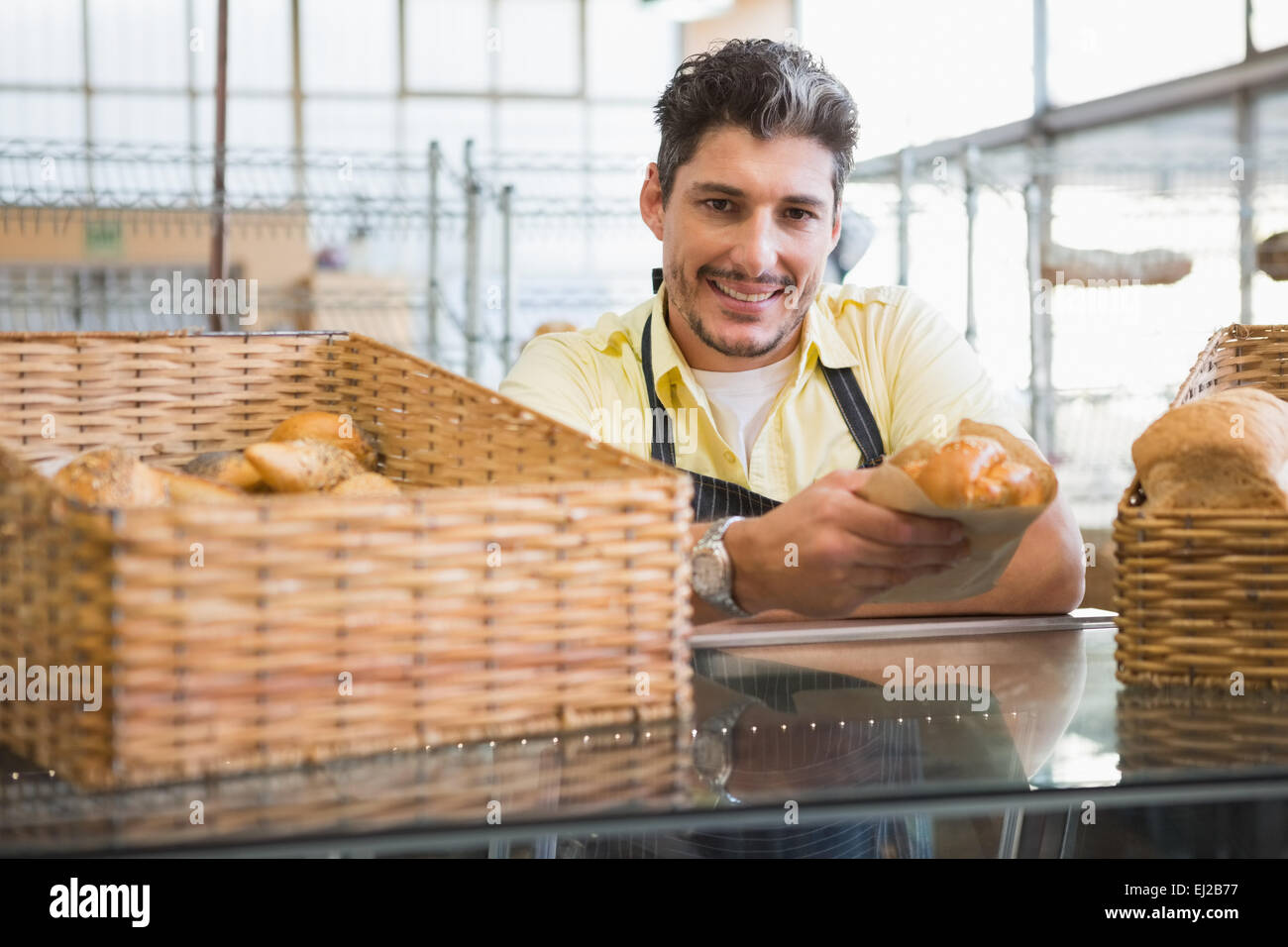 Bread server hi-res stock photography and images - Alamy