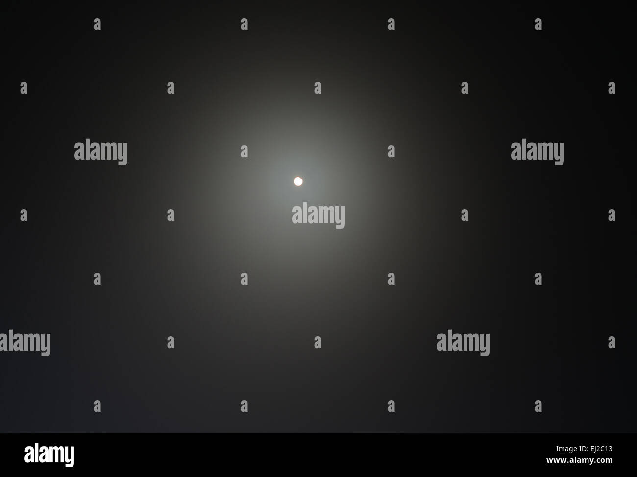 Cairo, Egypt. 20th Mar, 2015. The moon and the sun overlap in a partial ...