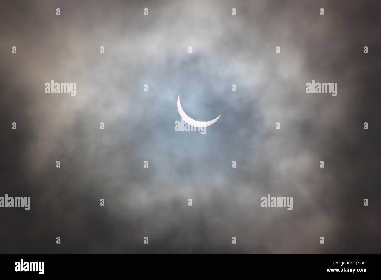 Partial Solar Eclipse in the UK, 20th March 2015 Stock Photo - Alamy
