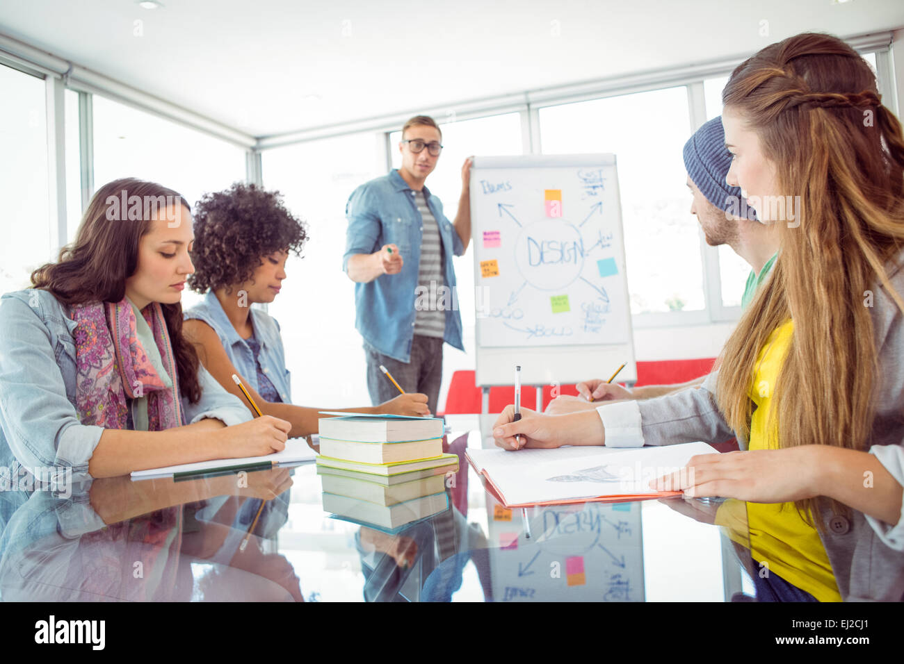 Student presentation college classroom hi-res stock photography and ...