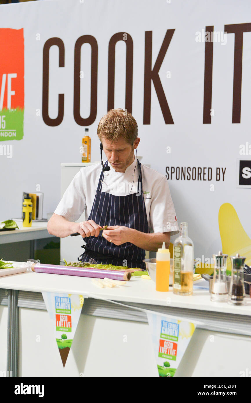 Live cooking demonstrations hi-res stock photography and images - Alamy