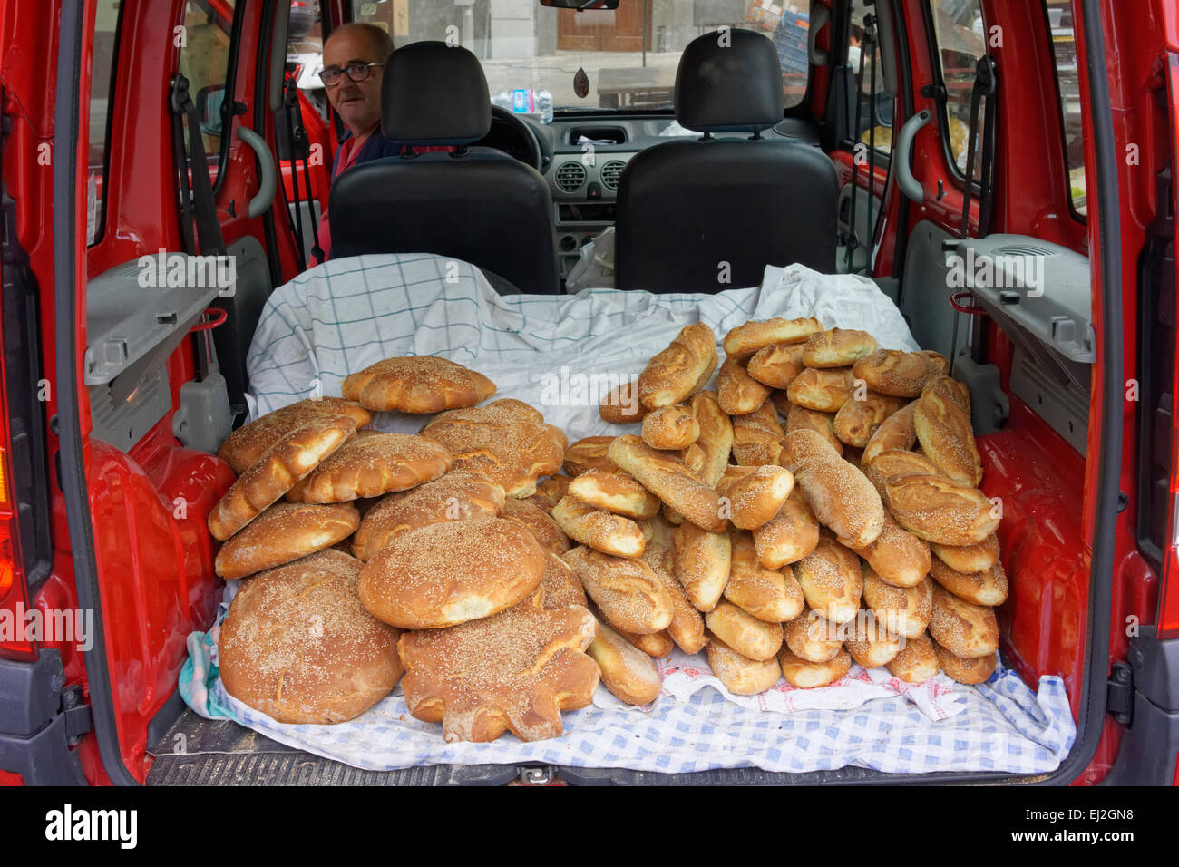 Man selling bread hi-res stock photography and images - Alamy