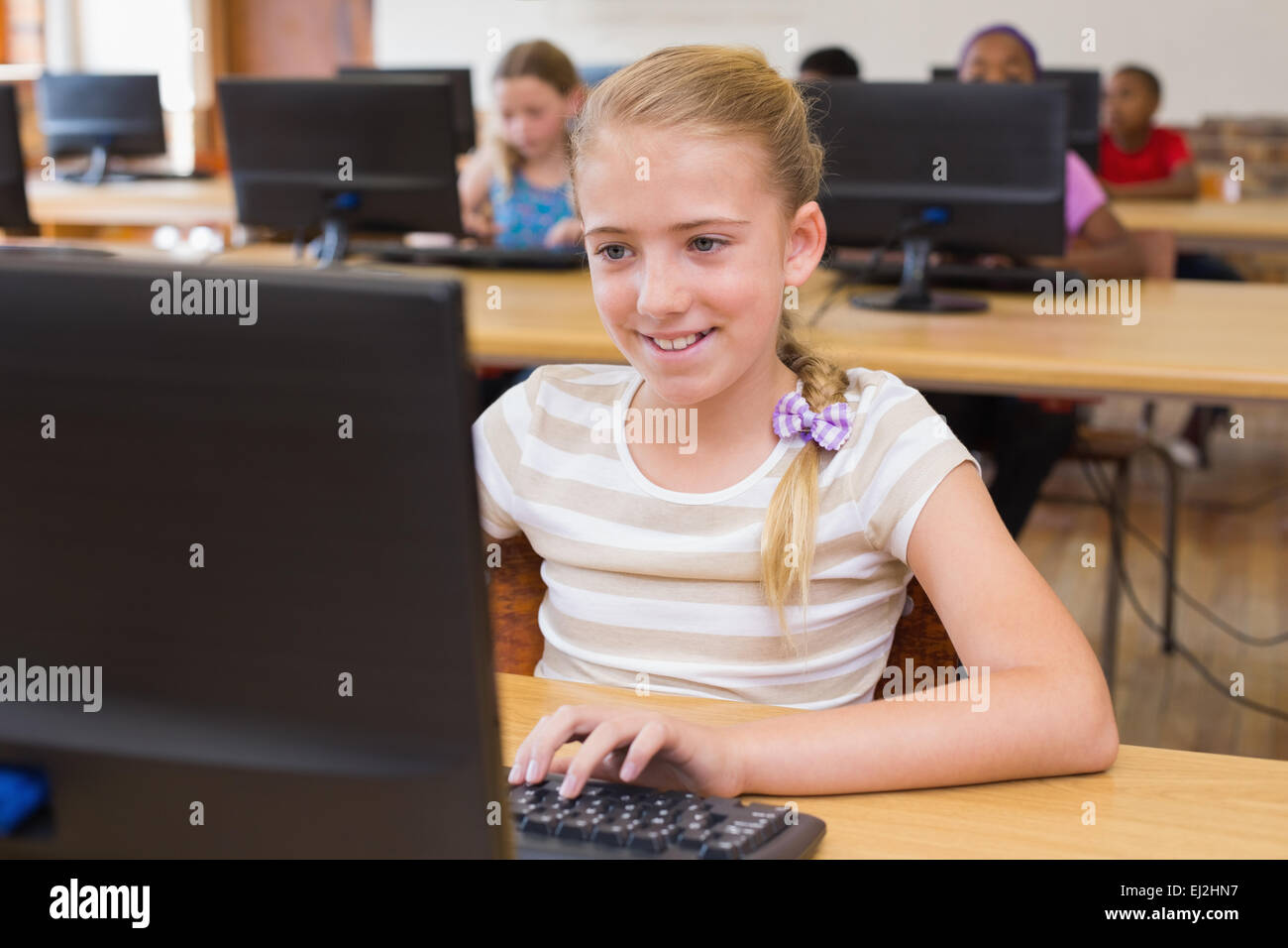 Pupils in class room hi-res stock photography and images - Alamy