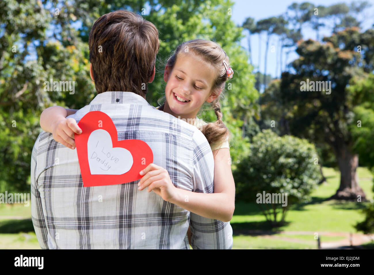 Father daughter hugging hi-res stock photography and images - Alamy